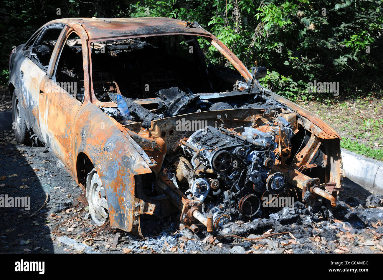Burnt motor vehicle hi-res stock photography and images - Alamy