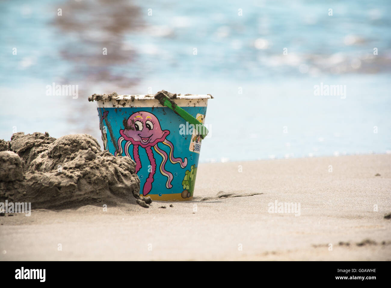 Digging Bucket Stock Photos & Digging Bucket Stock Images - Alamy