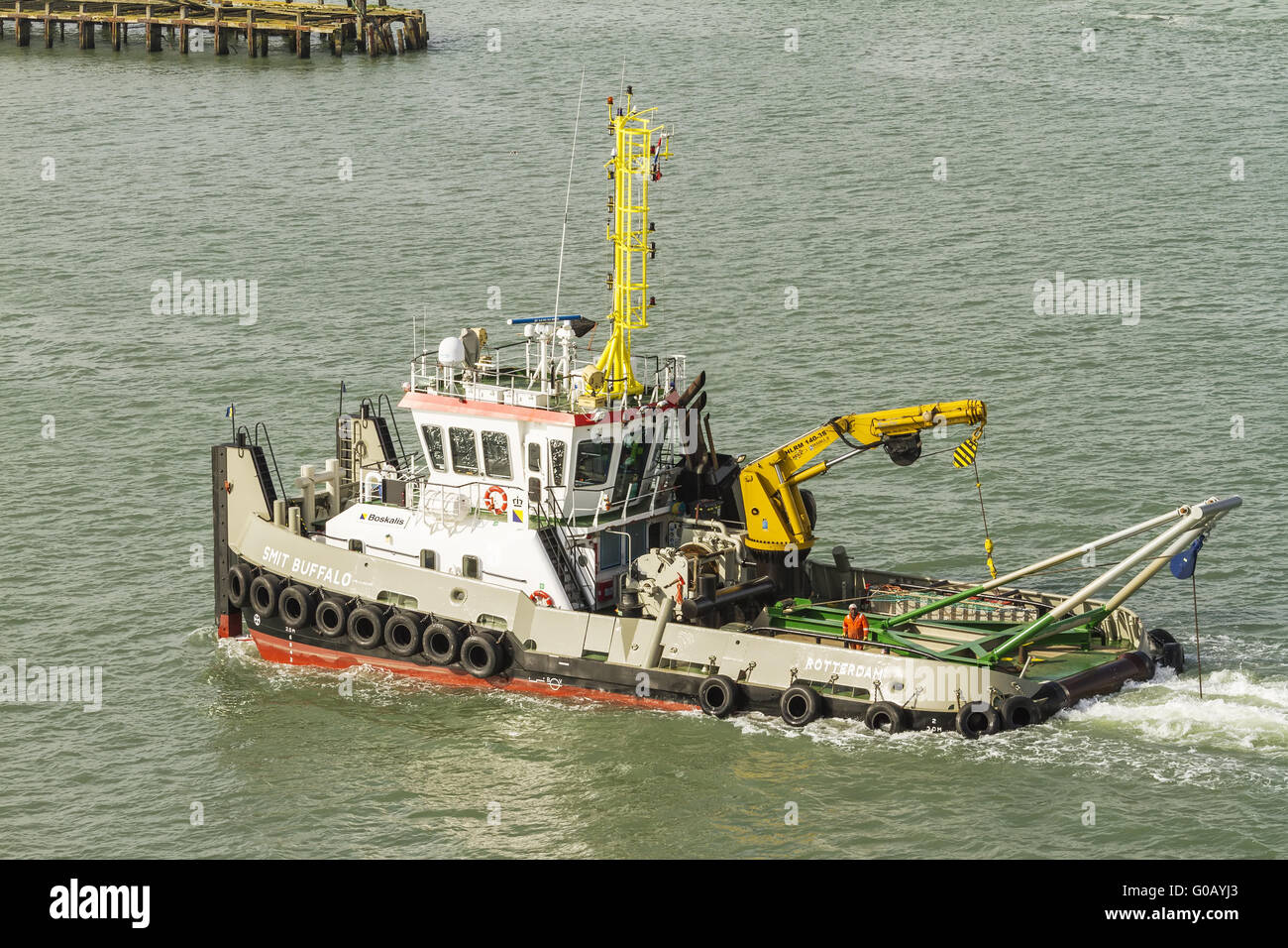 Dutch Tug Smit Buffalo At Sea Near Southampton UK Stock Photo - Alamy