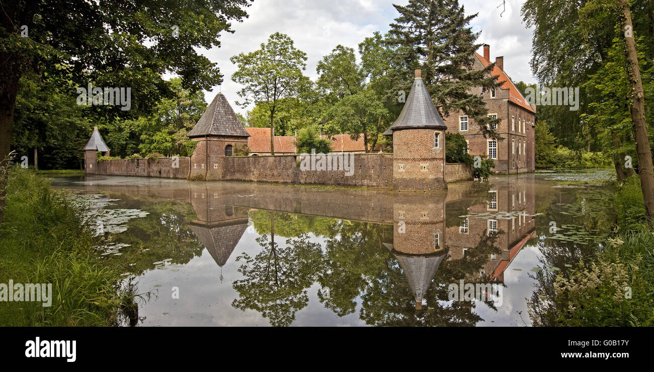 Water castle house Welbergen, Ochtrup, Germany Stock Photo - Alamy
