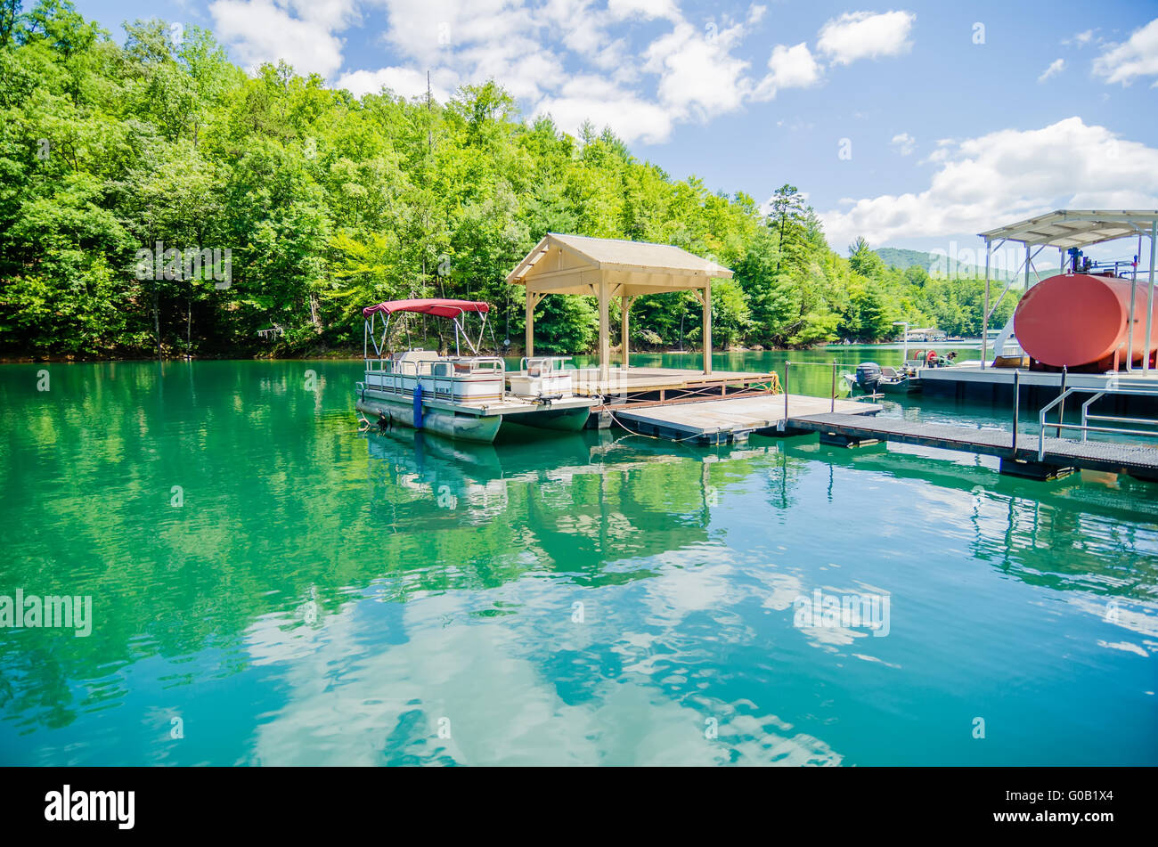 Fontana lake dam hi-res stock photography and images - Alamy