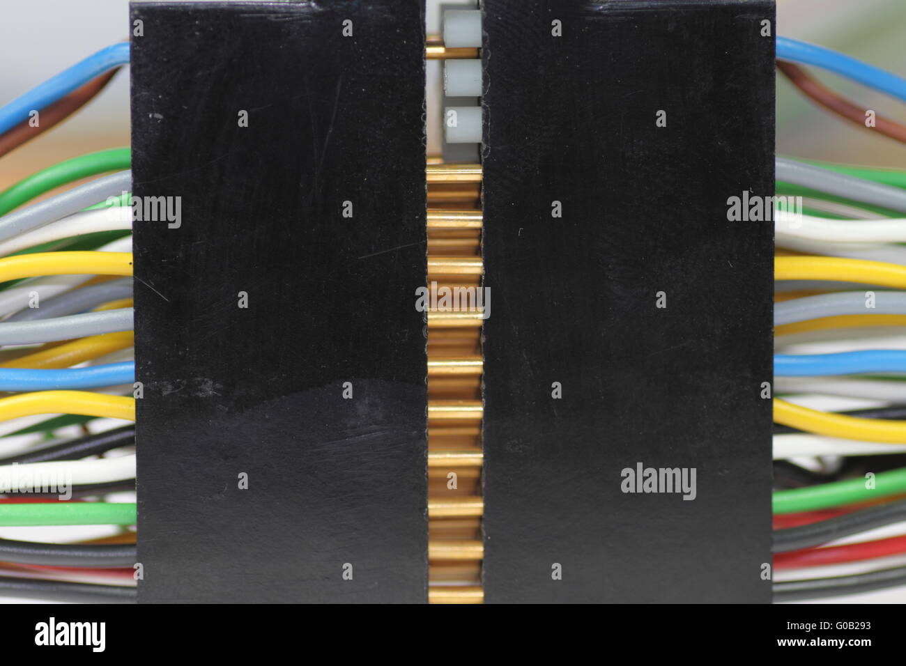 Cables computer hi-res stock photography and images - Alamy