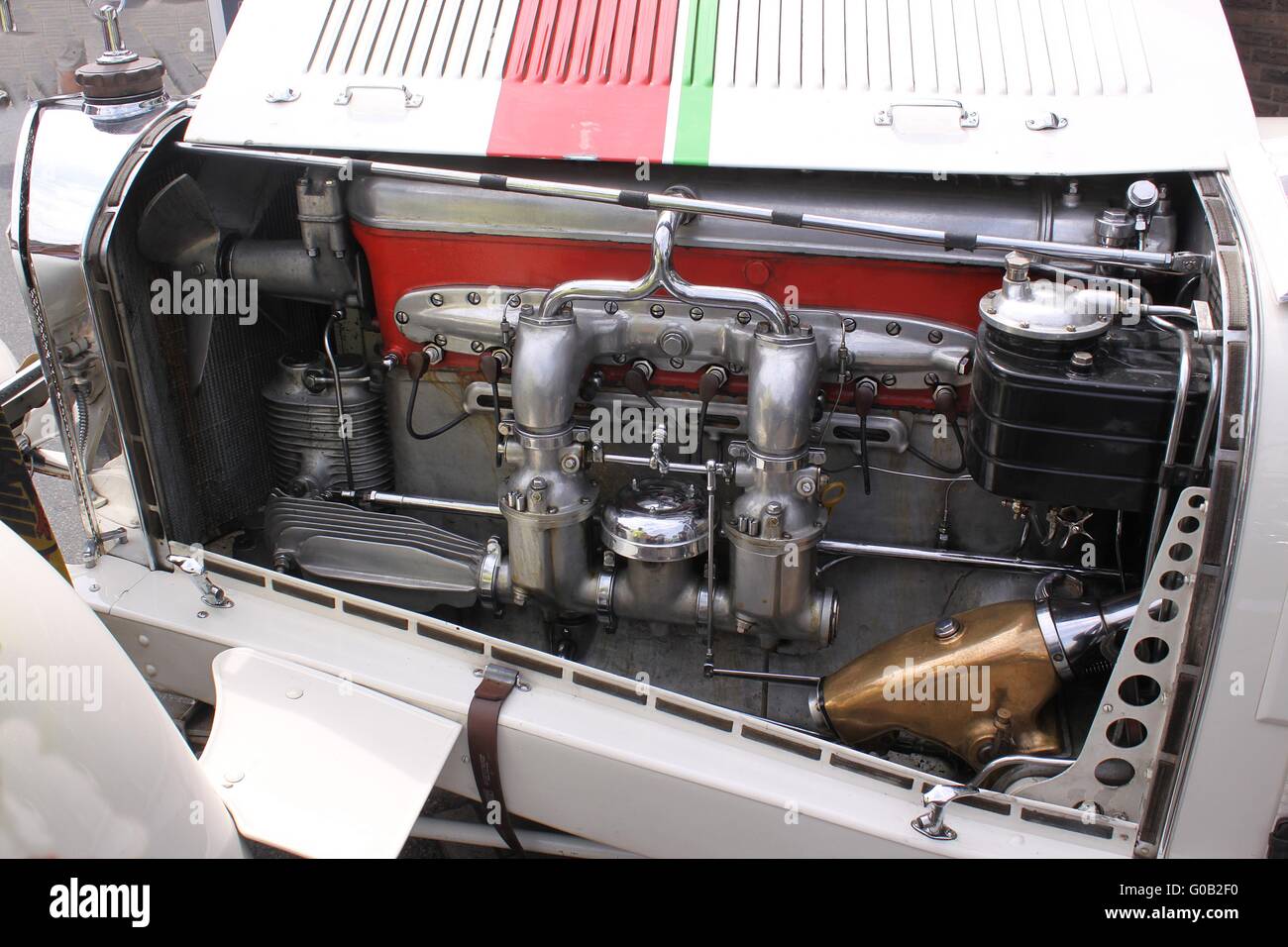 Classic engine hi-res stock photography and images - Alamy