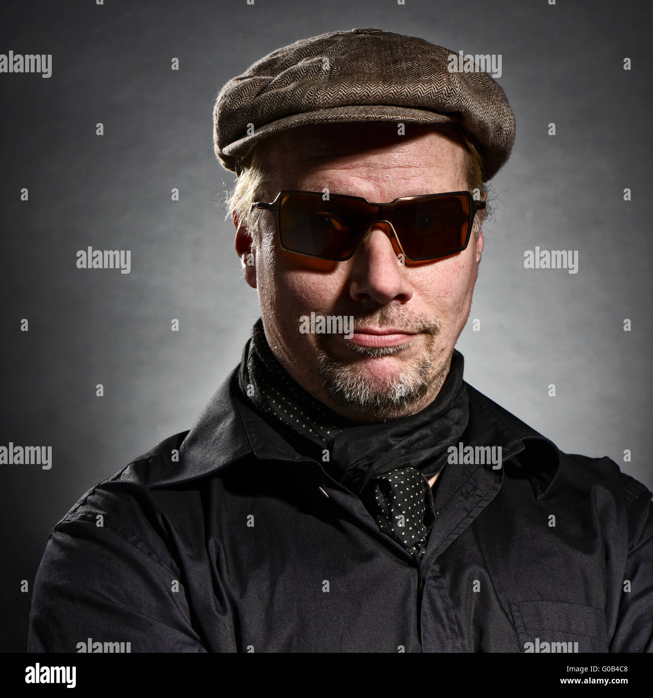 Brille portrait gesicht hi-res stock photography and images - Alamy