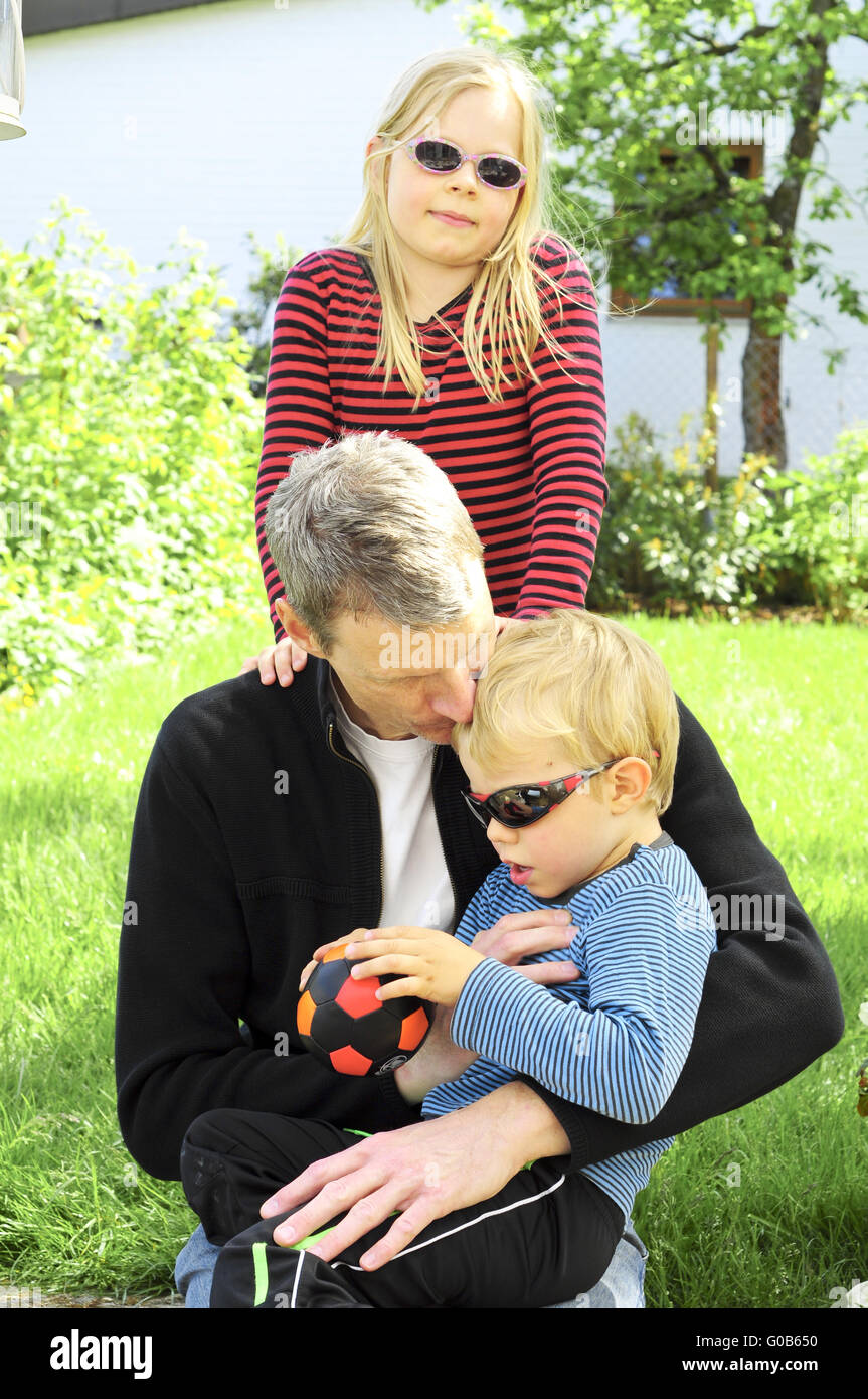Family group baby portrait hi-res stock photography and images - Alamy