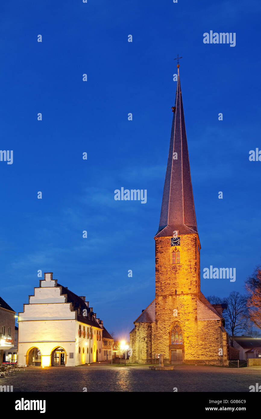 Old Town Hall and St. Victor Church, Schwerte Stock Photo - Alamy