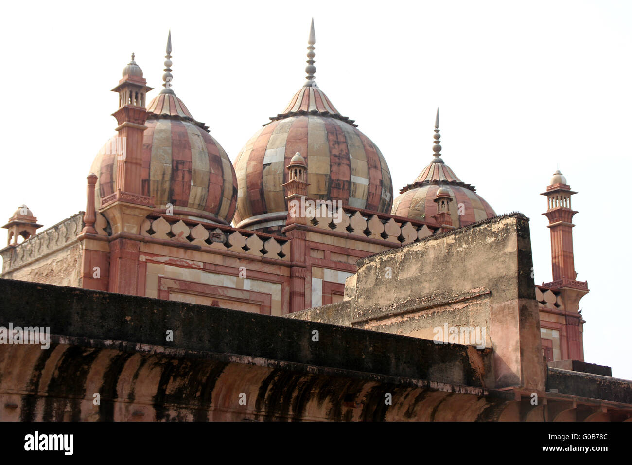 Three domed mosque near gate of Safdarjung Tomb, pleasing structure ...