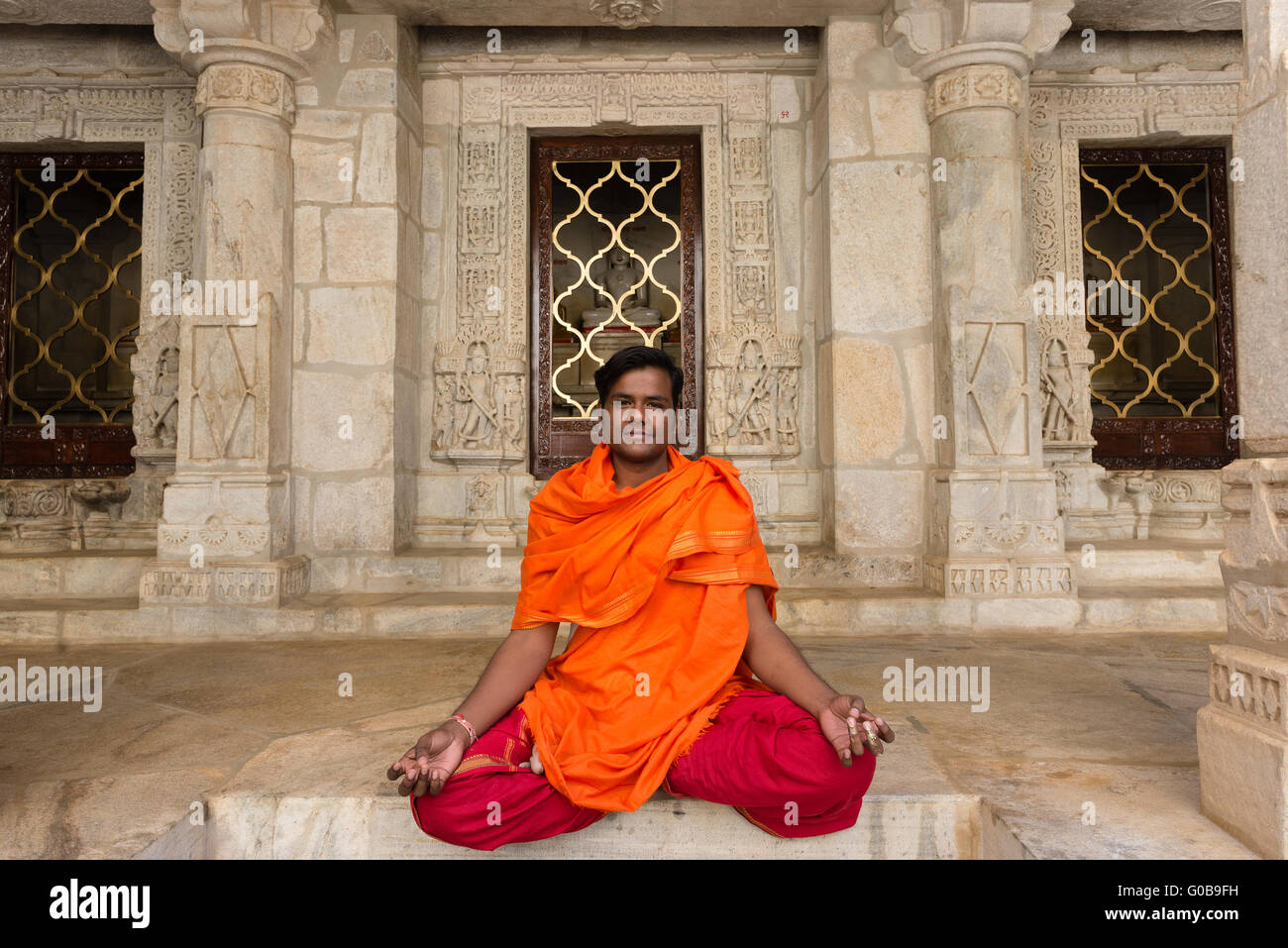 Jain priest hi-res stock photography and images - Alamy