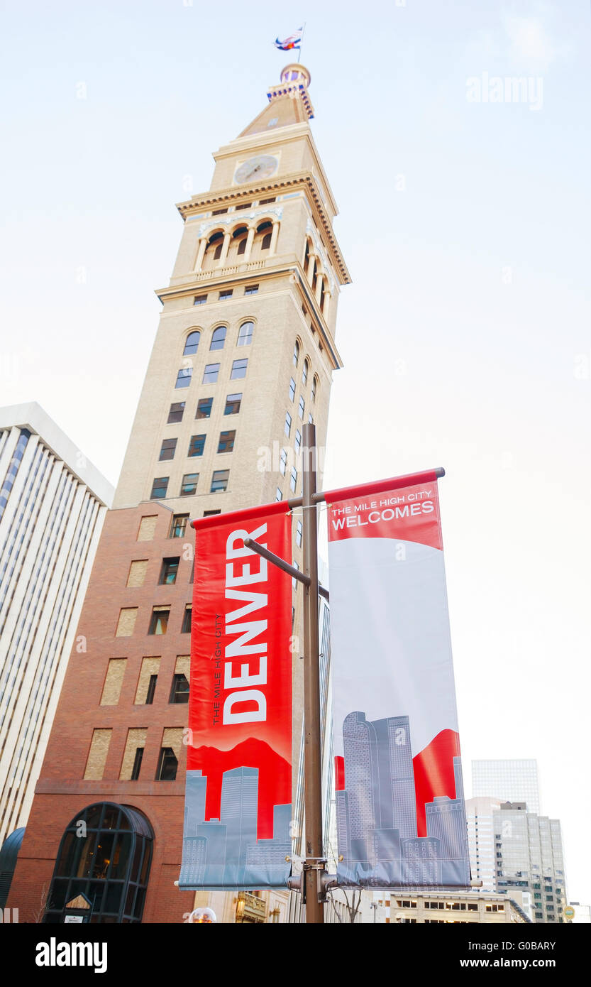 Center welcomes hi-res stock photography and images - Alamy