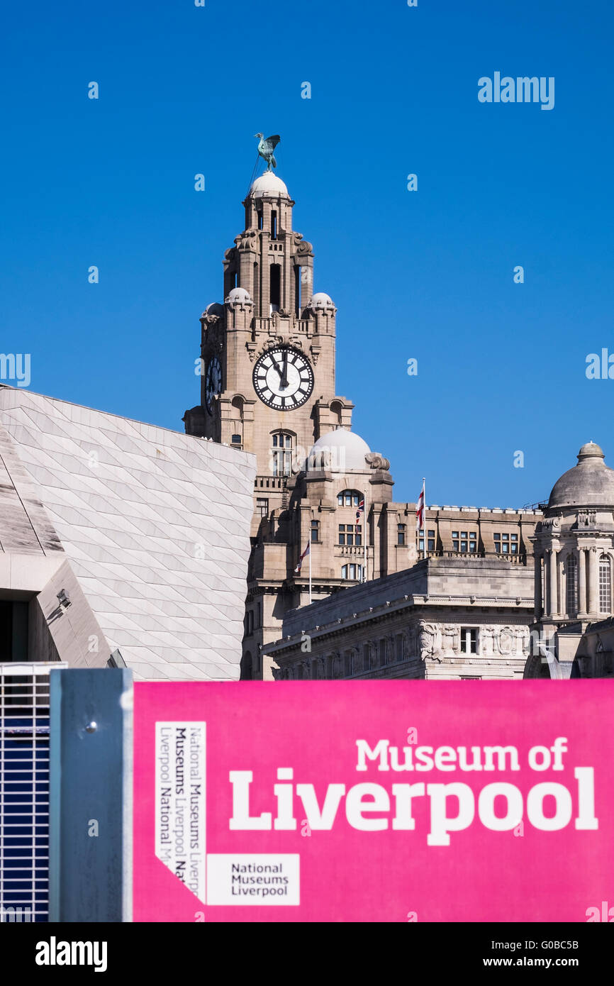 Riverside museum pier hi-res stock photography and images - Alamy