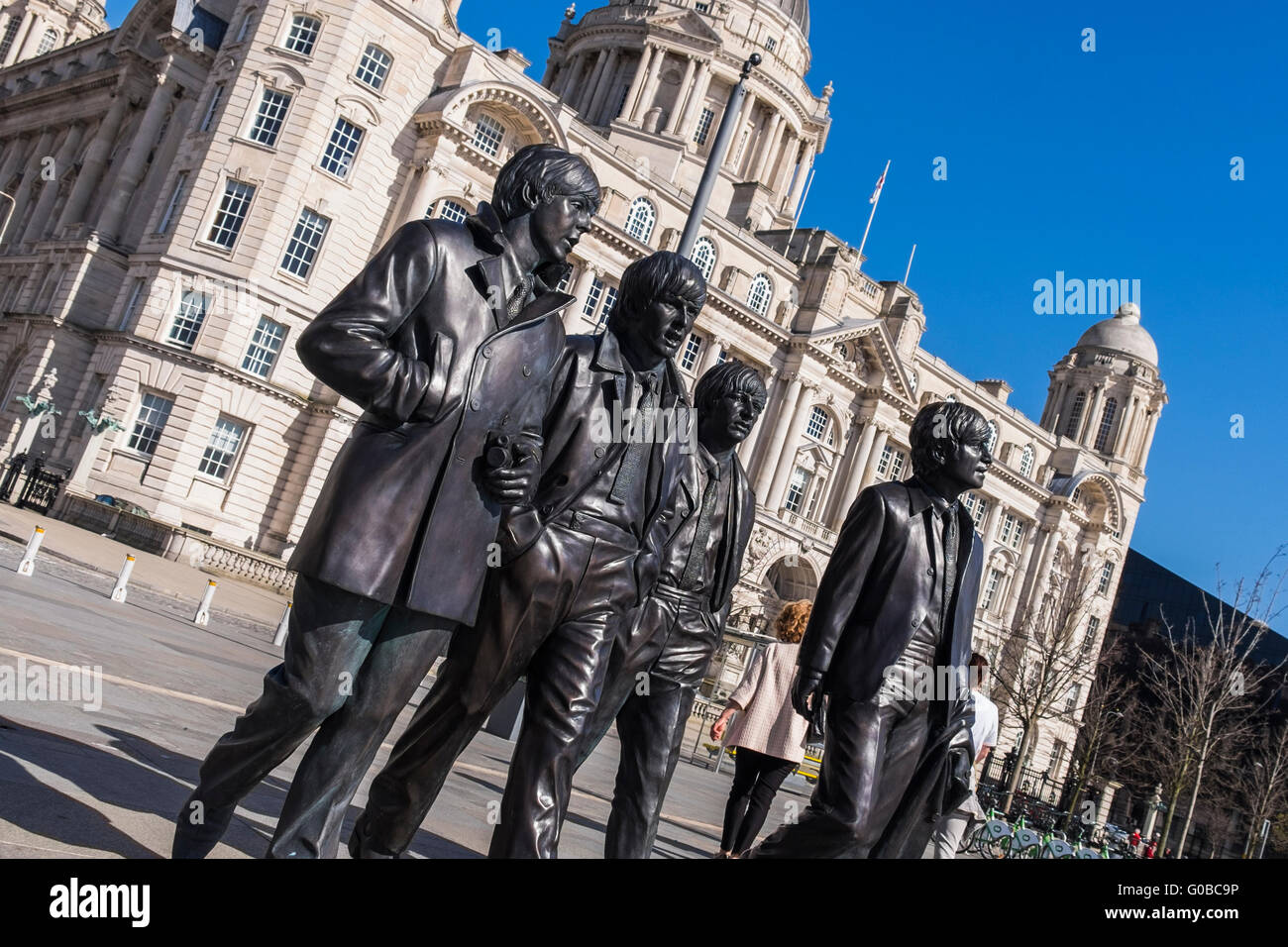Liverpool pier head beatles statues hi-res stock photography and images ...