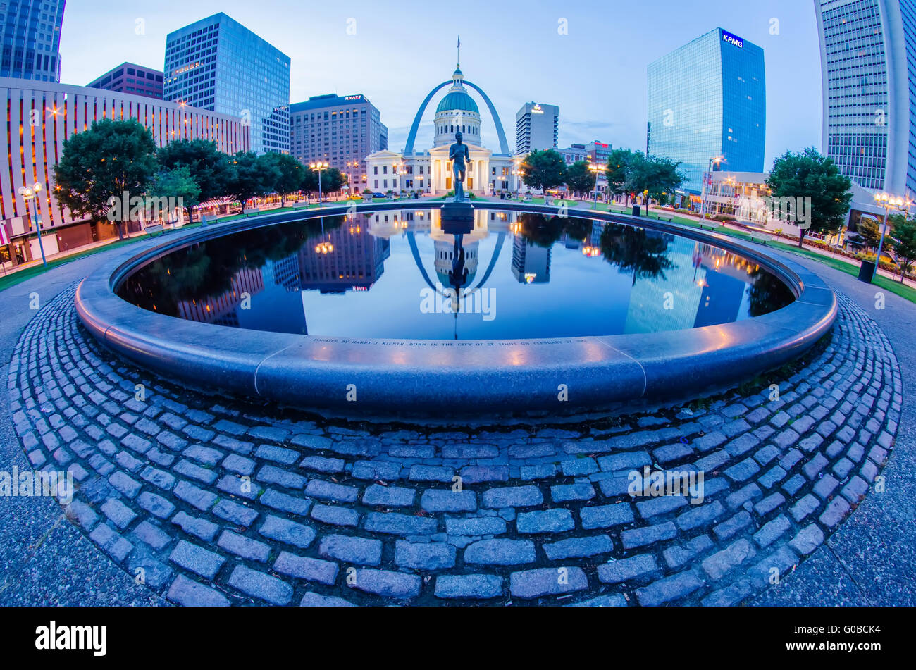 St. Louis downtown skyline buildings at night Stock Photo - Alamy