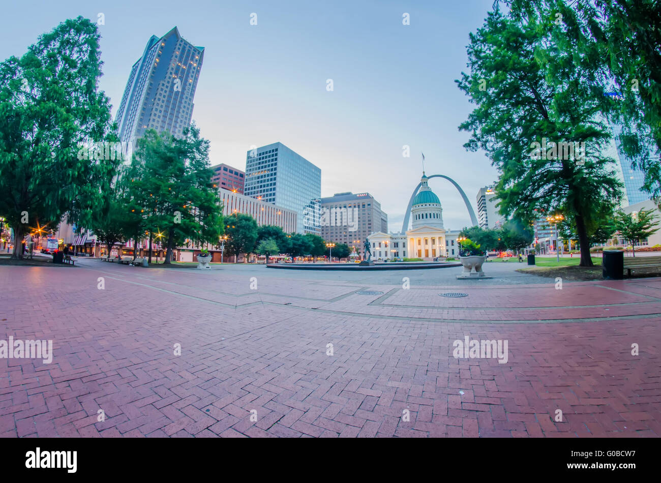 St louis skyline hi-res stock photography and images - Alamy