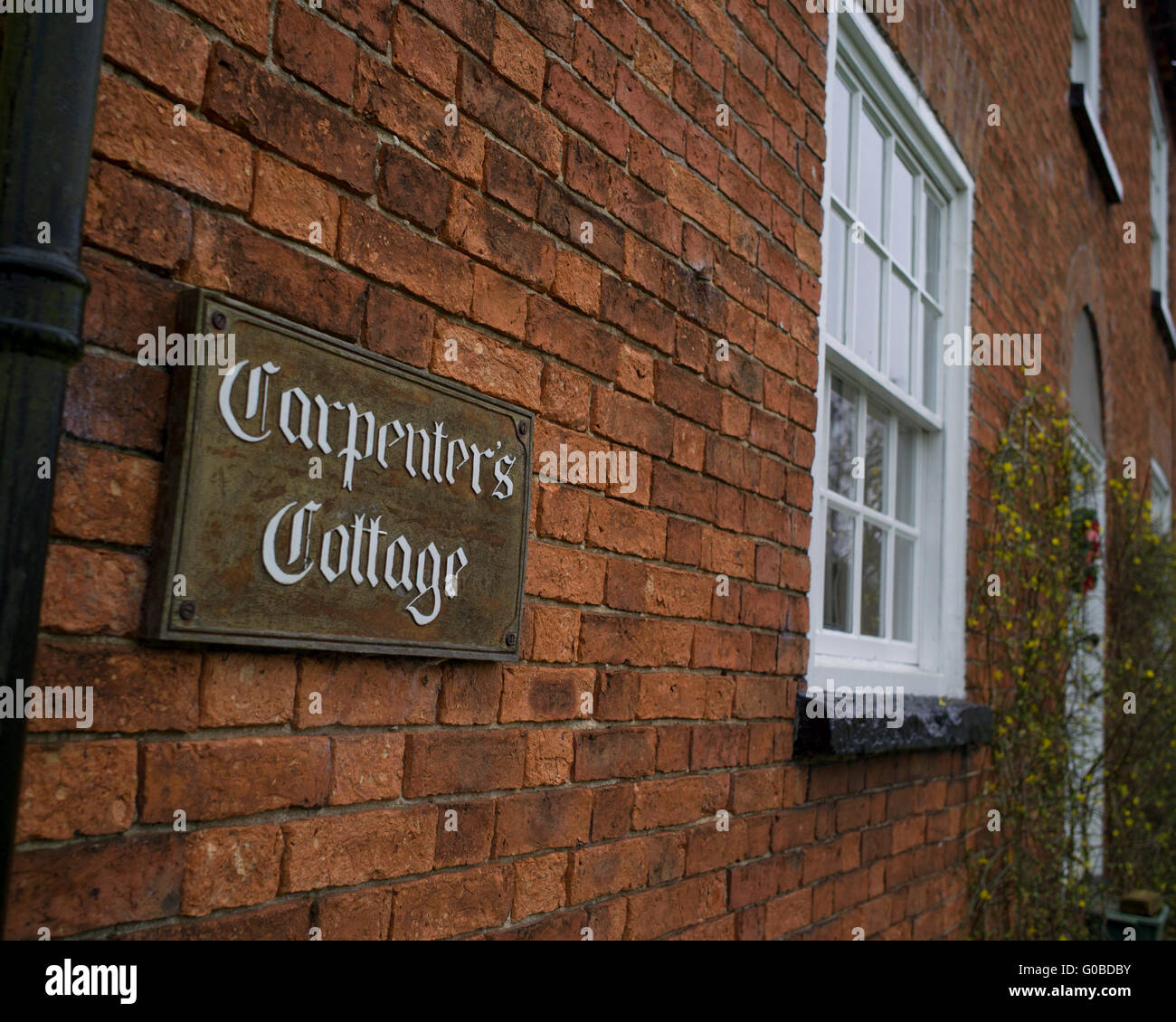 The cottage house sign hi-res stock photography and images - Alamy