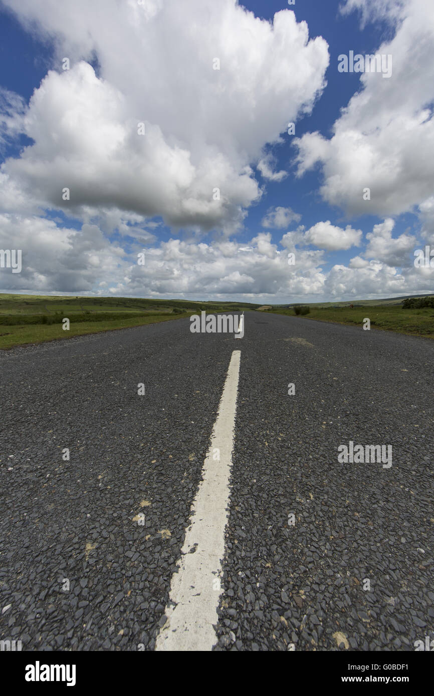 Road to nowhere Stock Photo - Alamy