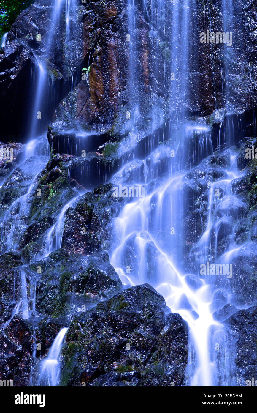 Water wheel waterfall hi-res stock photography and images - Alamy