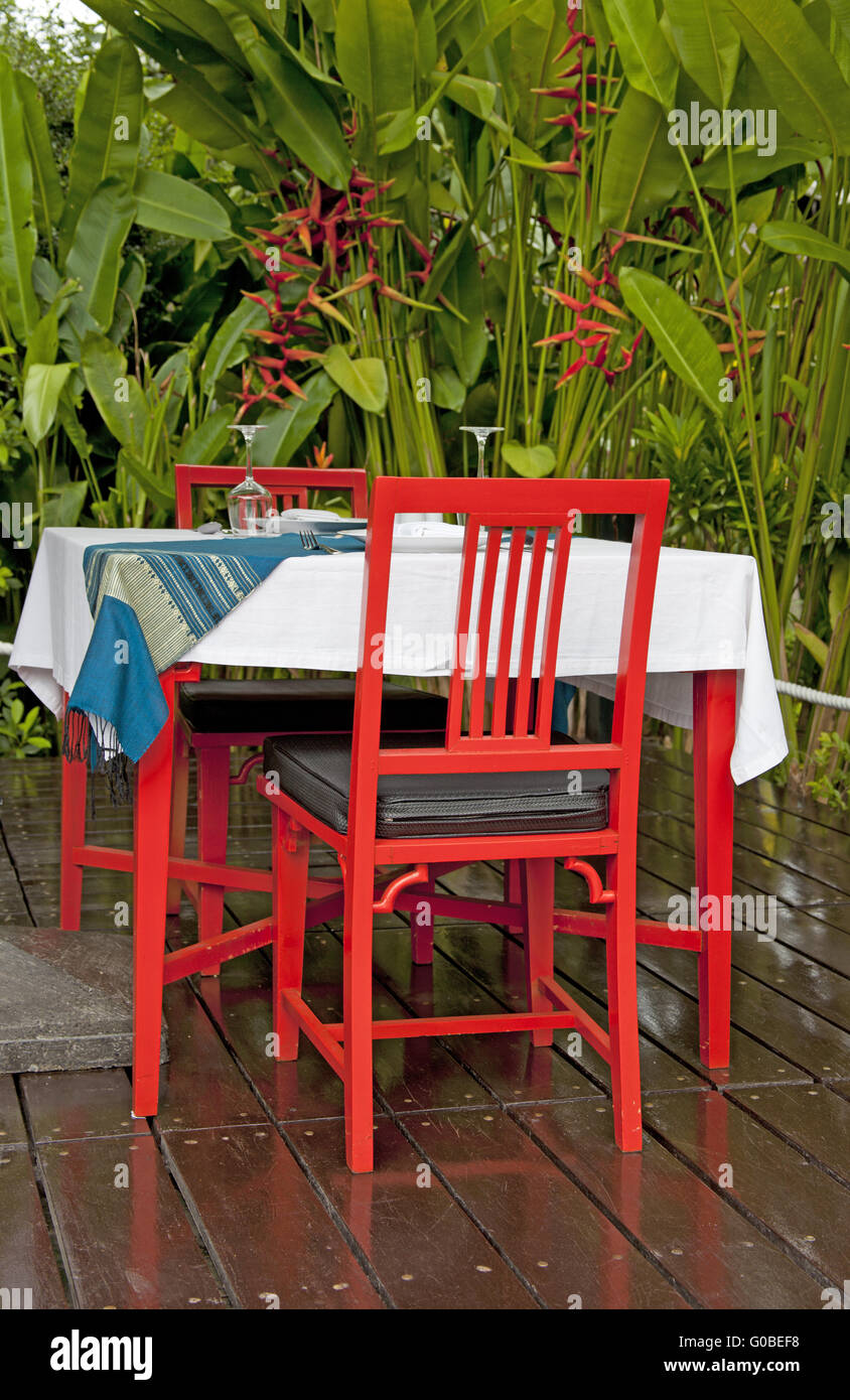 Caribbean beach dining setting hi-res stock photography and images - Alamy