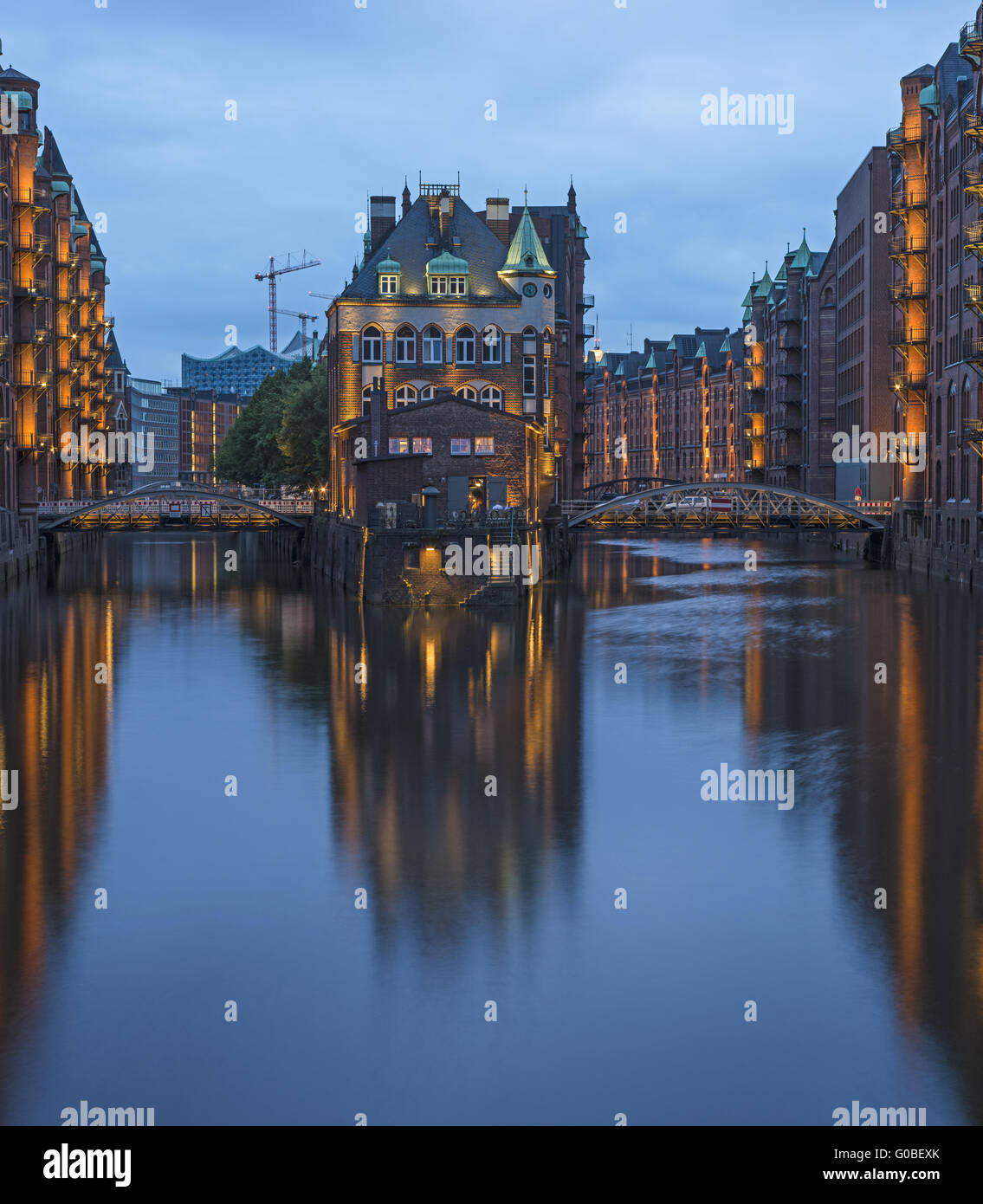 Old buildings and bricks hi-res stock photography and images - Alamy