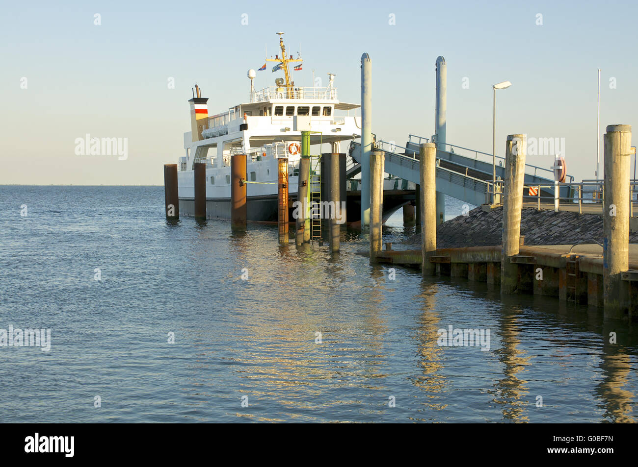Timber ferry pier hi-res stock photography and images - Alamy