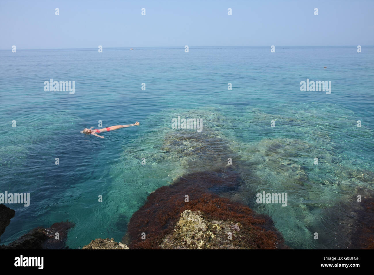 Lady swimming hi-res stock photography and images - Alamy