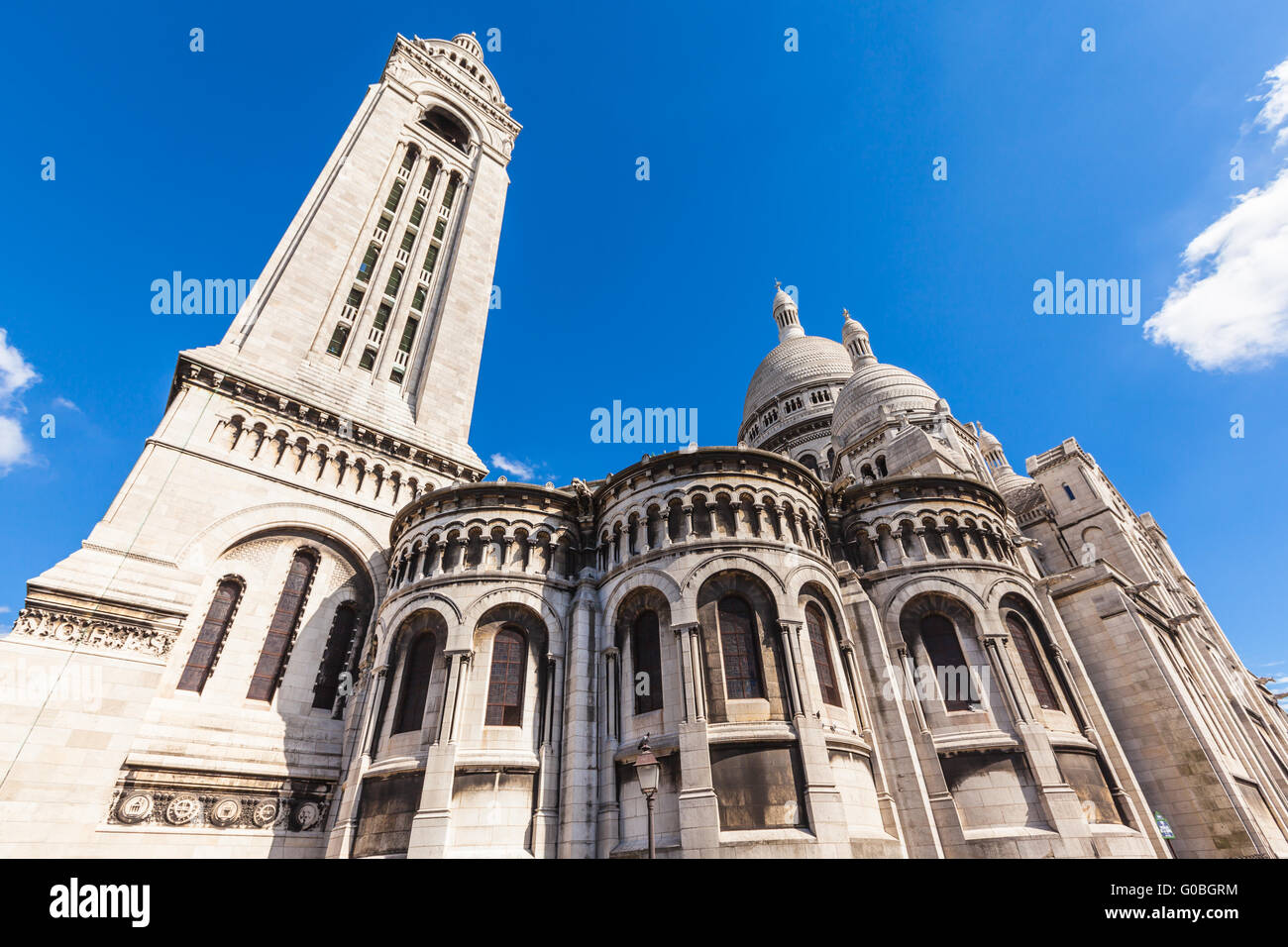 Basilica of the sacred heart of paris hi-res stock photography and ...