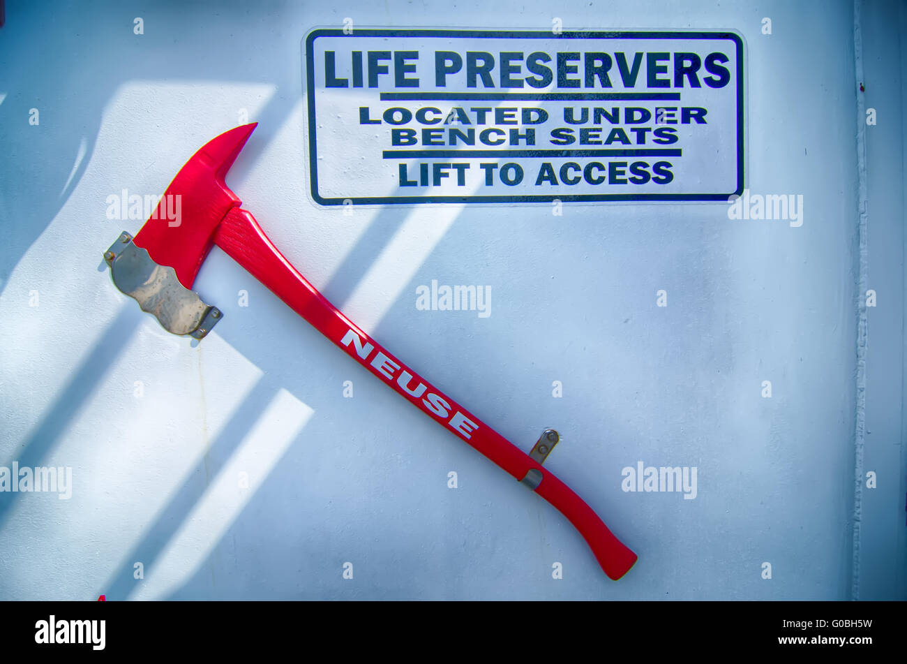 Fire fire fighting ship hi-res stock photography and images - Alamy