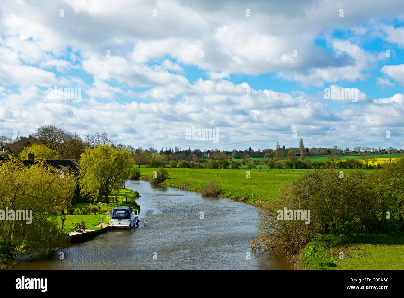 The River Nene at Wansford, Cambridgeshire, England UK Stock Photo - Alamy