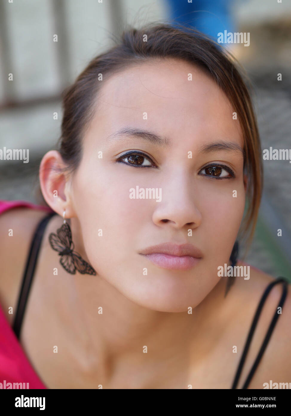 Portrait of young Asian American woman outdoors Stock Photo - Alamy Portrait of young Asian American woman outdoors Stock Photo - Alamy