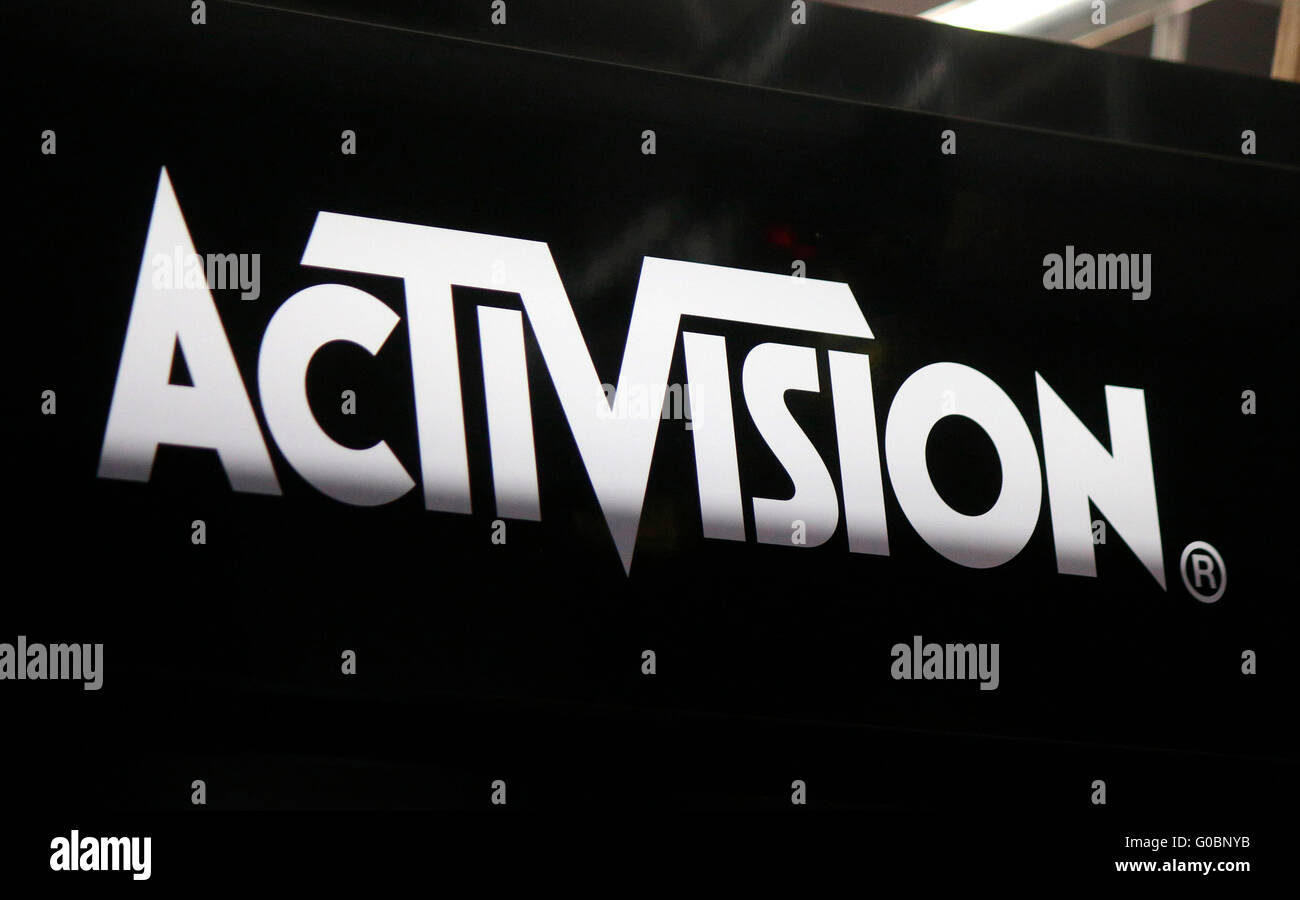 Activision logo hi-res stock photography and images - Alamy