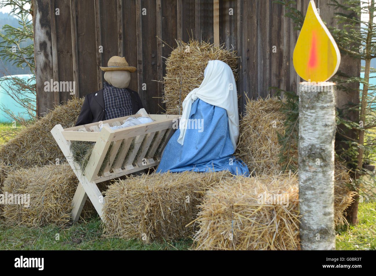 Life size nativity hi-res stock photography and images - Alamy