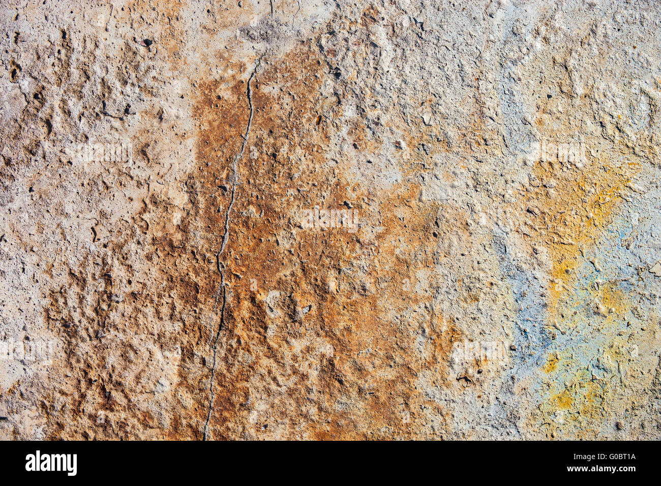 Concrete surface with rust Stock Photo - Alamy
