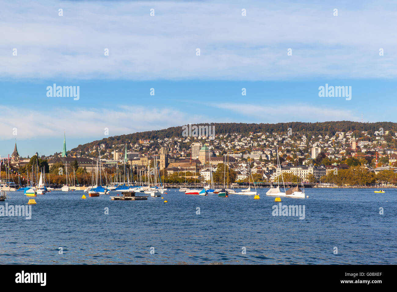 Beautiful view of the Zurich old town before sunset from the lake side ...