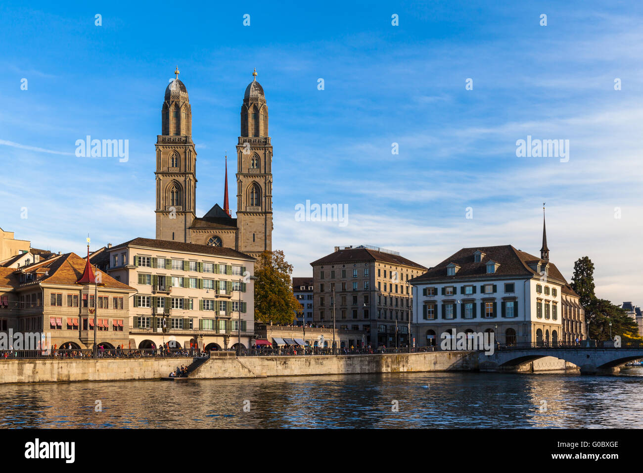 Beautiful view of Zurich old town with Grossmunster Church and Limmat ...