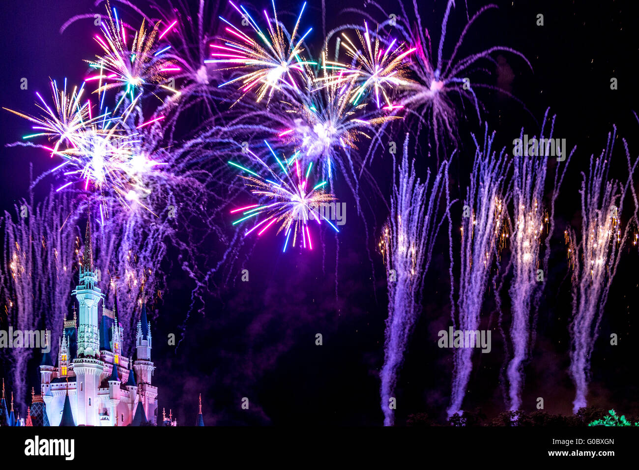 Wishes nighttime spectacular fireworks Stock Photo - Alamy