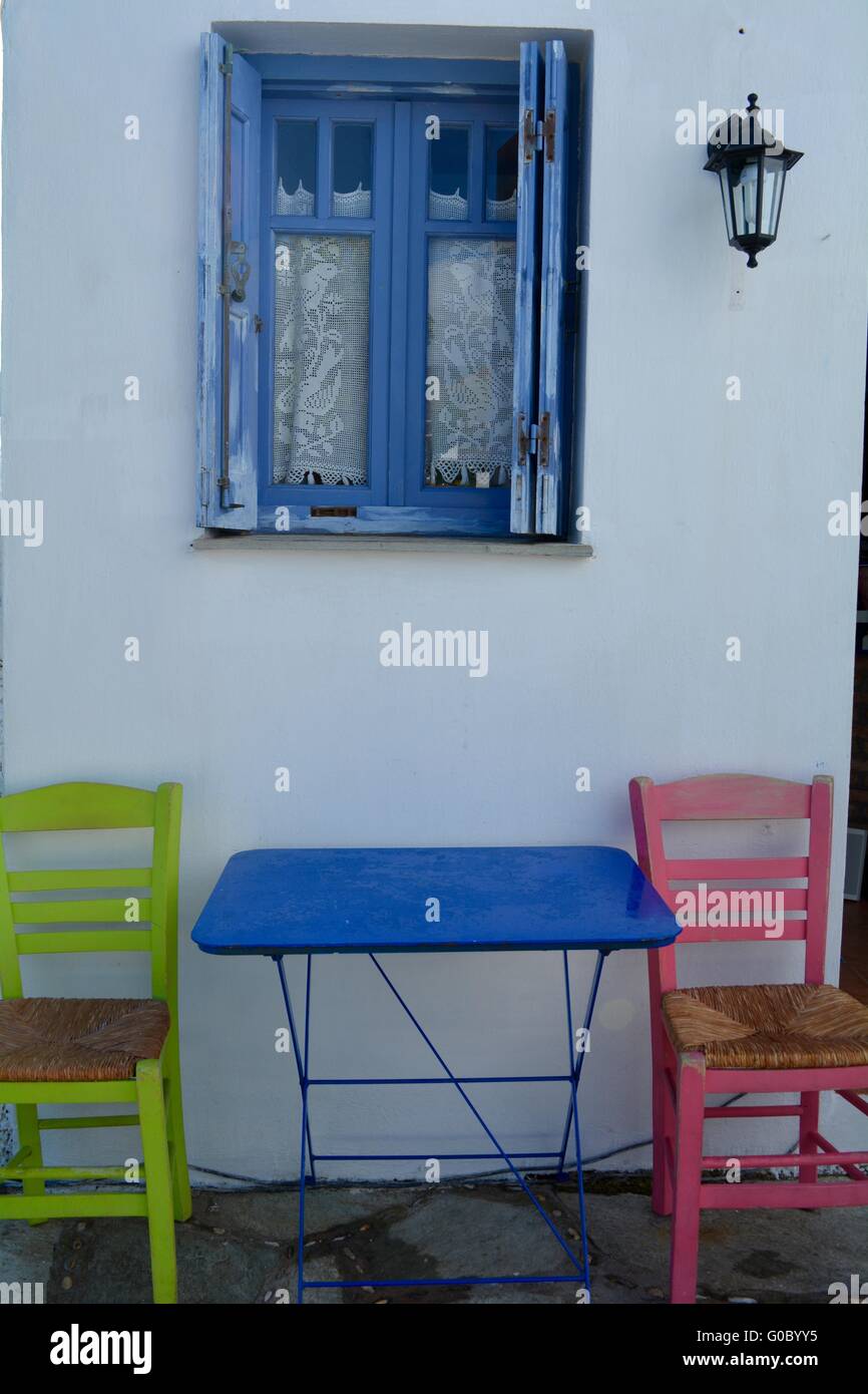 blue painted window shutters on the Greek island of Skopelos Stock ...
