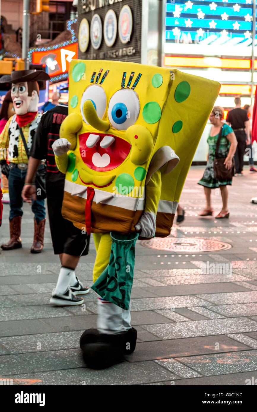 Spongebob squarepants character hi-res stock photography and images - Alamy