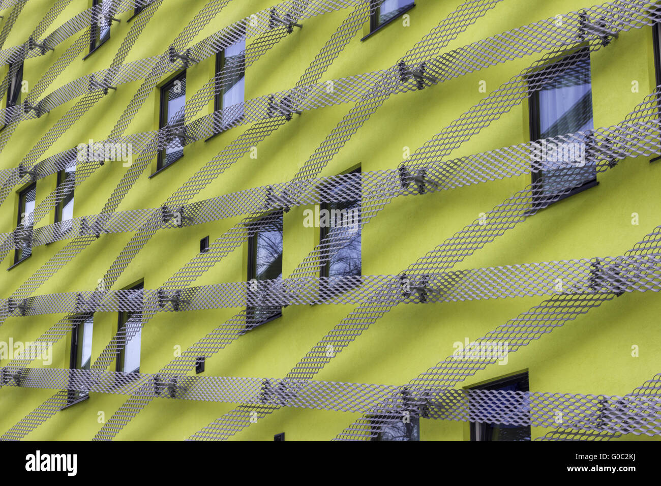 Edgy architecture hi-res stock photography and images - Alamy