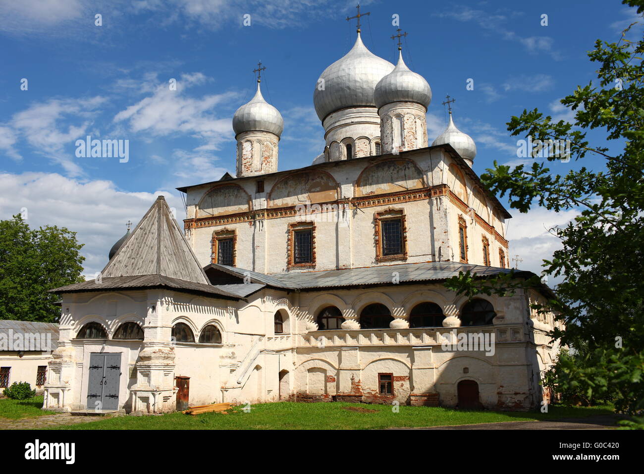 Ancient russian church hi-res stock photography and images - Alamy