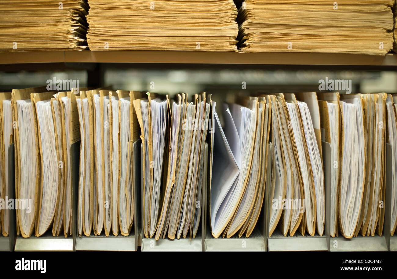 Manage data hi-res stock photography and images - Alamy