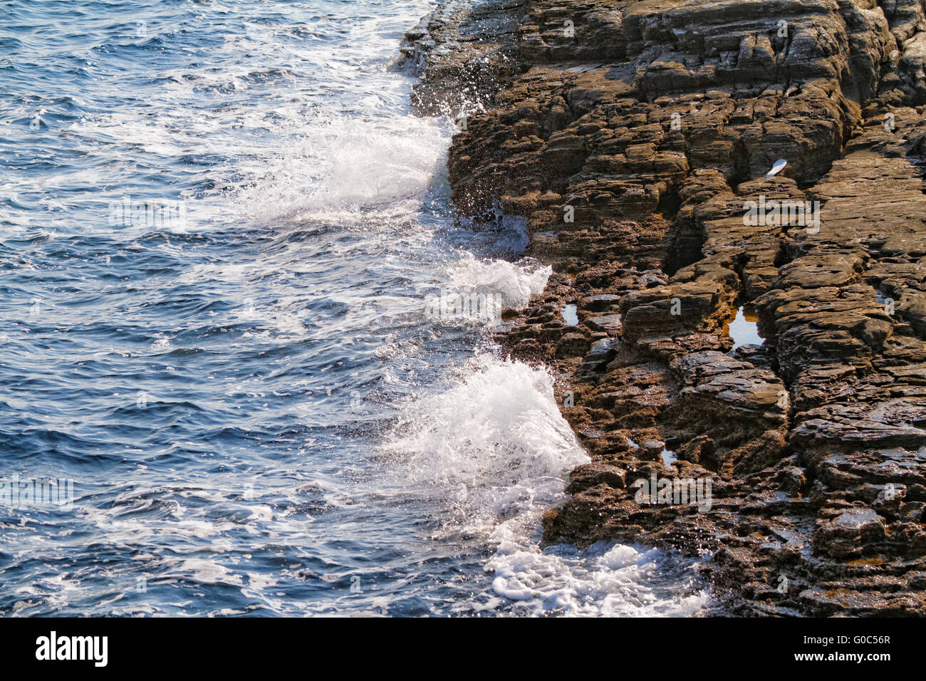Water fluctuating hi-res stock photography and images - Alamy