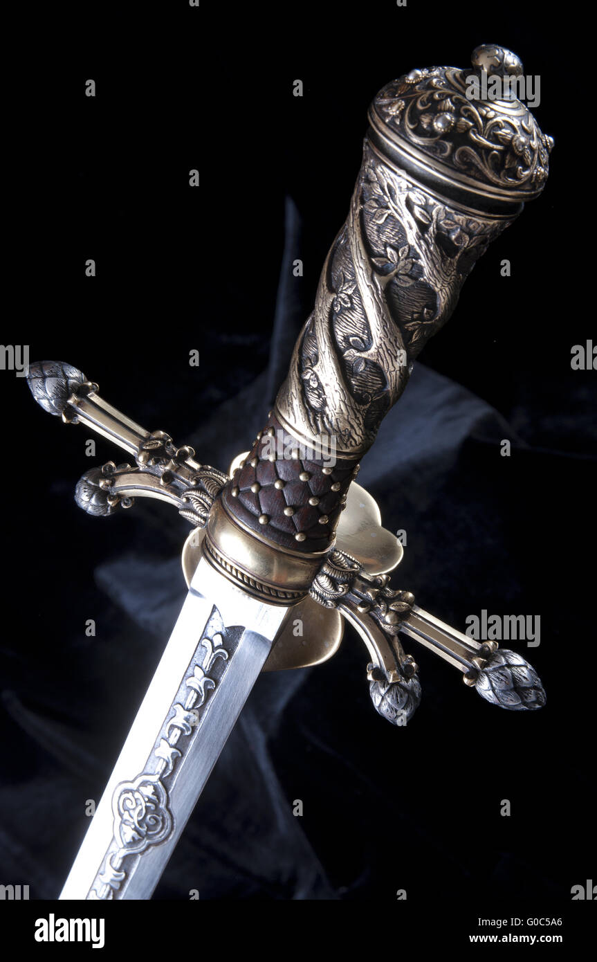 Dagger, knight, medieval, hi-res stock photography and images - Alamy