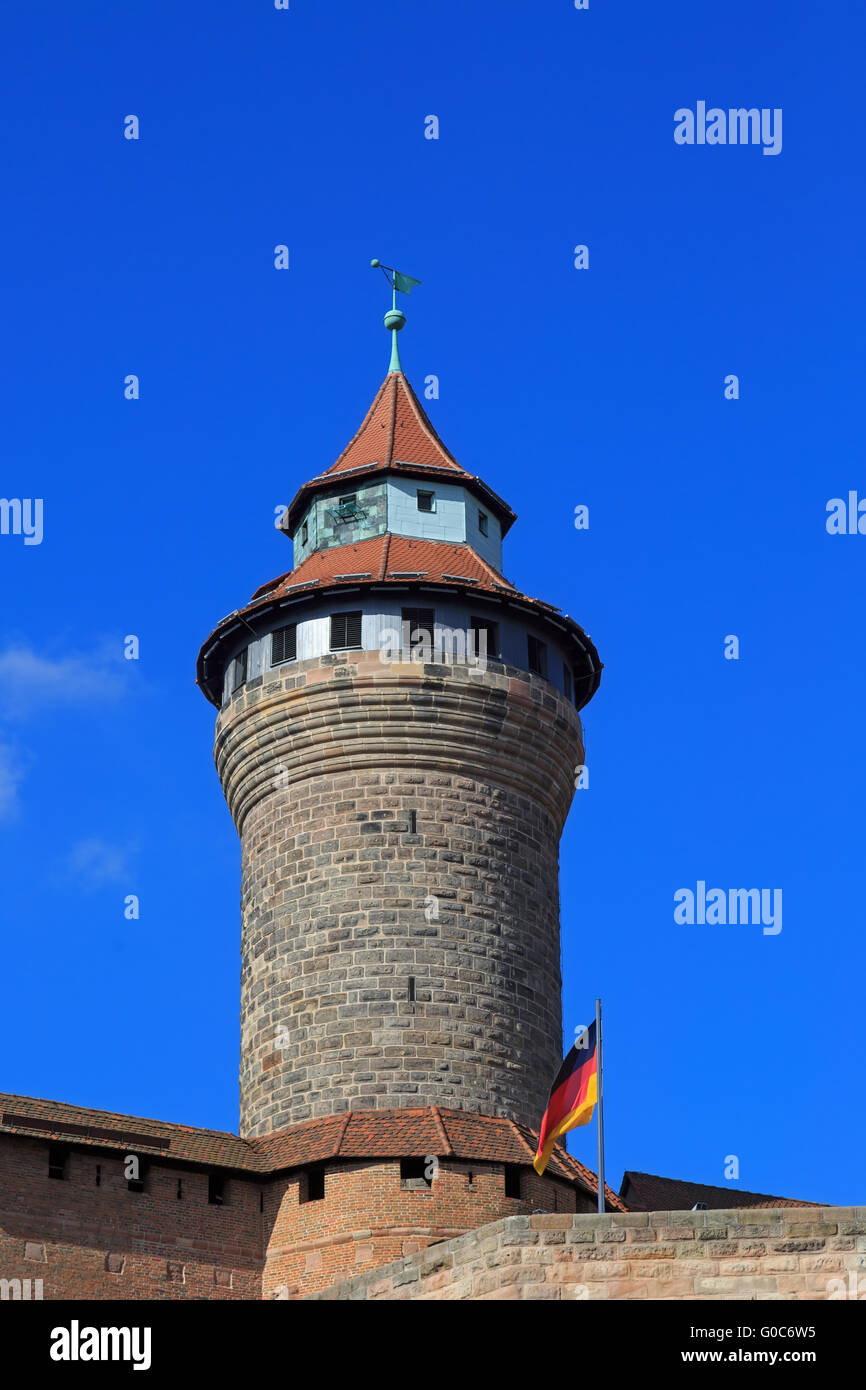 Nuremberg Castle (Sinwell tower) with blue sky and clouds Stock Photo ...