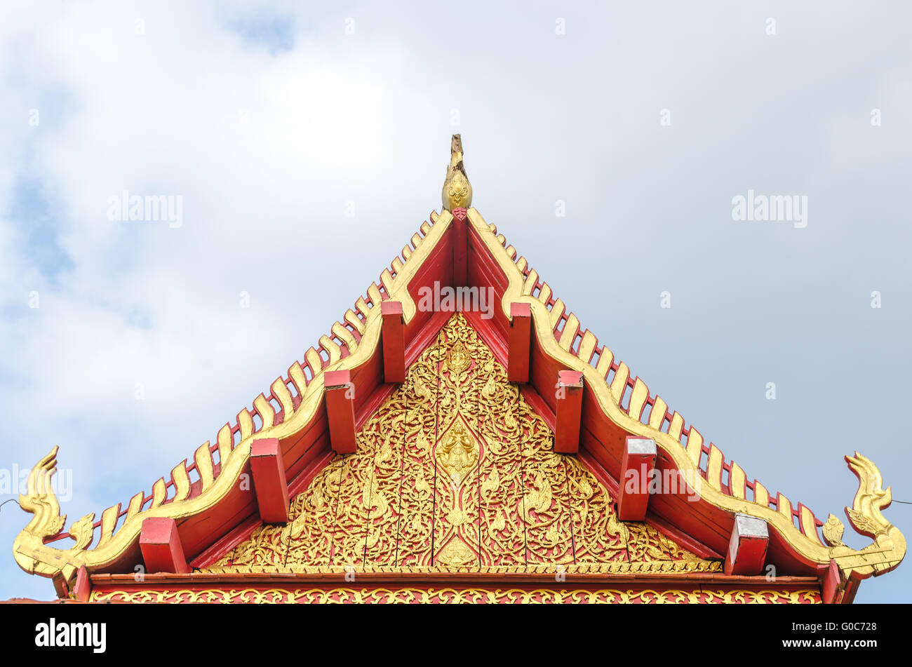 Traditional thai temple roof design hi-res stock photography and images ...