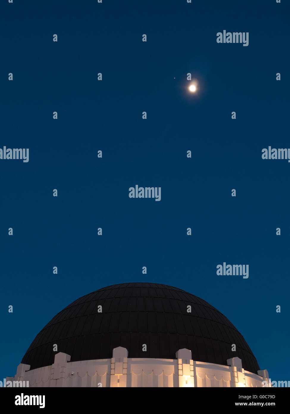 Griffith observatory night hi-res stock photography and images - Alamy