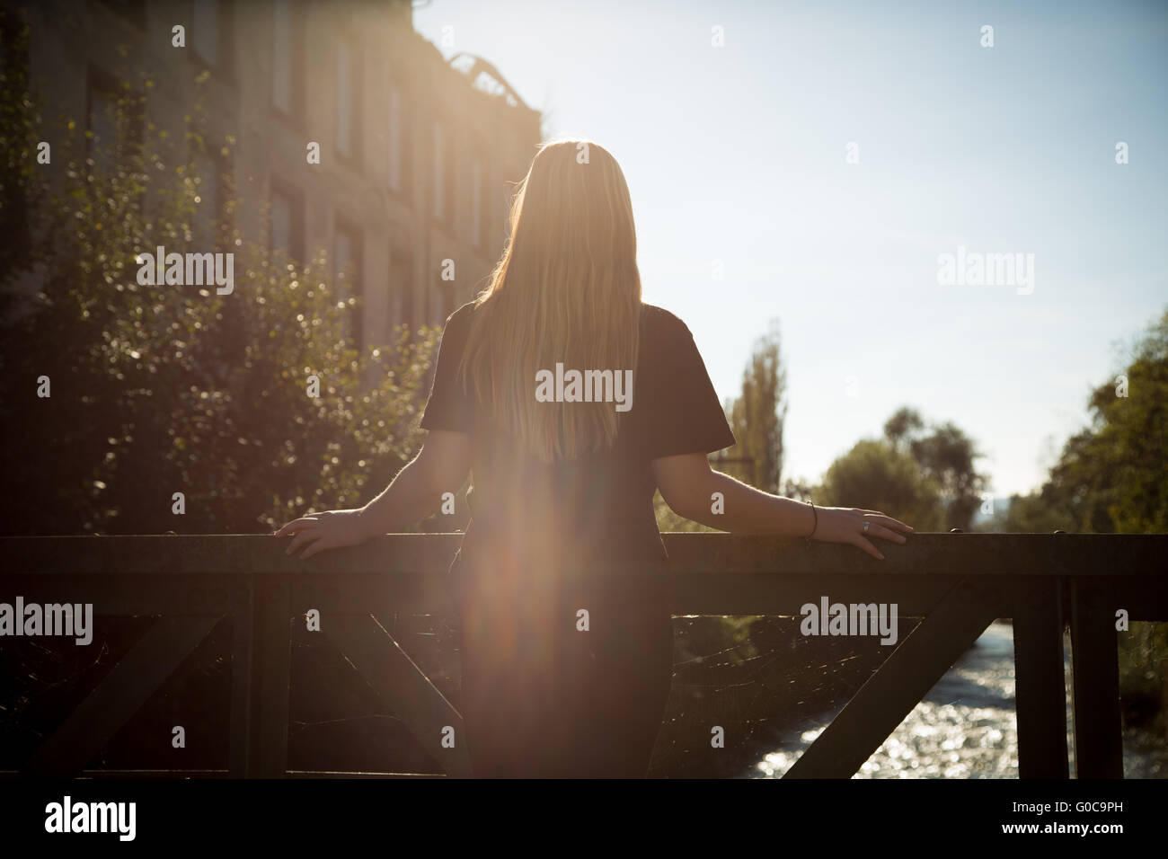 Lonely light hi-res stock photography and images - Alamy