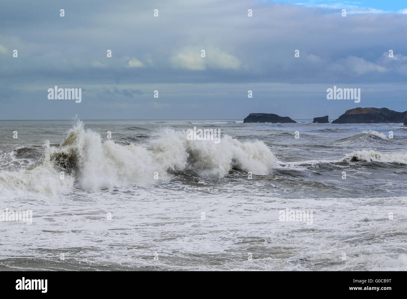 Heaving waves hi-res stock photography and images - Alamy