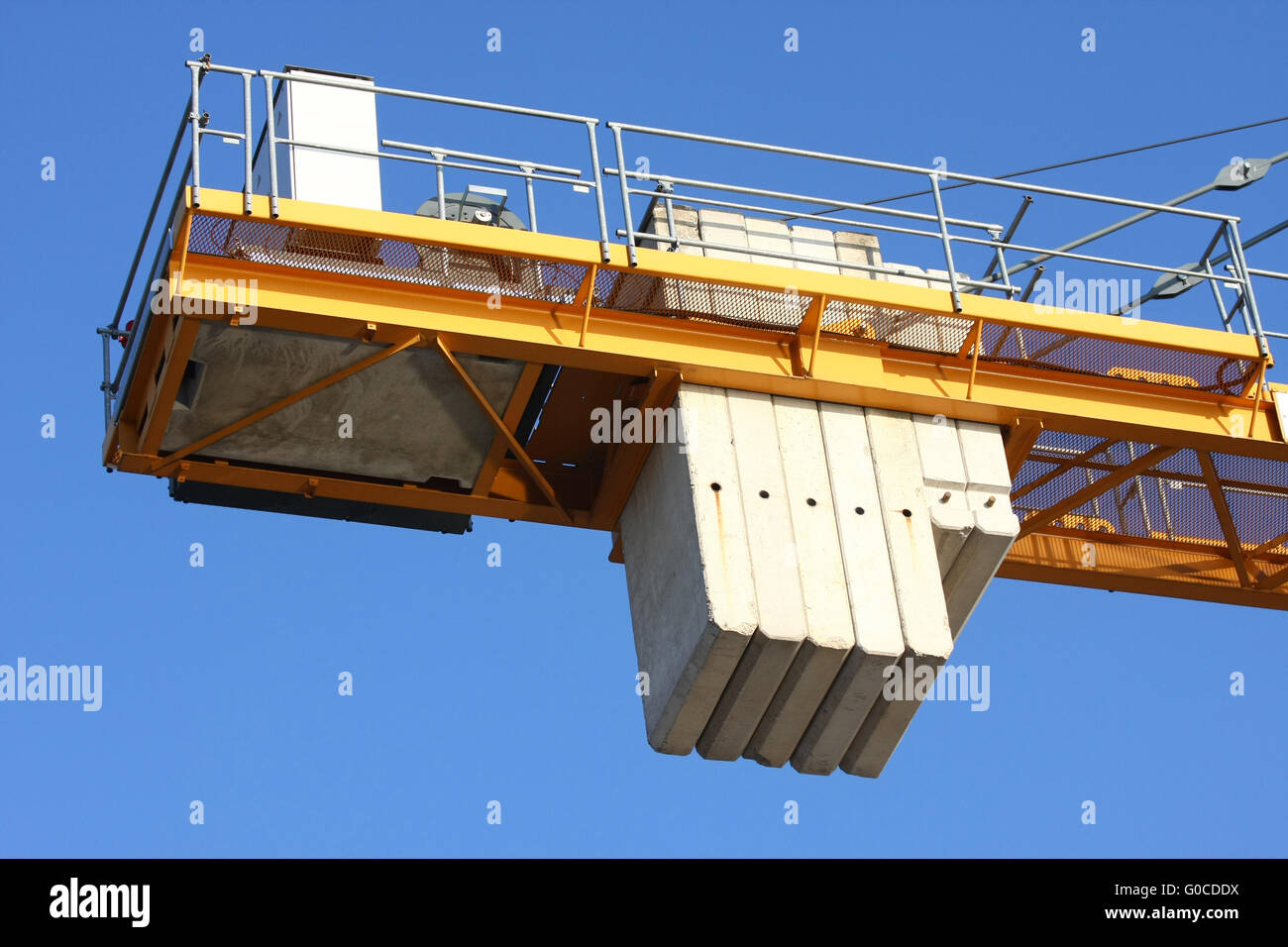 Crane weight hi-res stock photography and images - Alamy