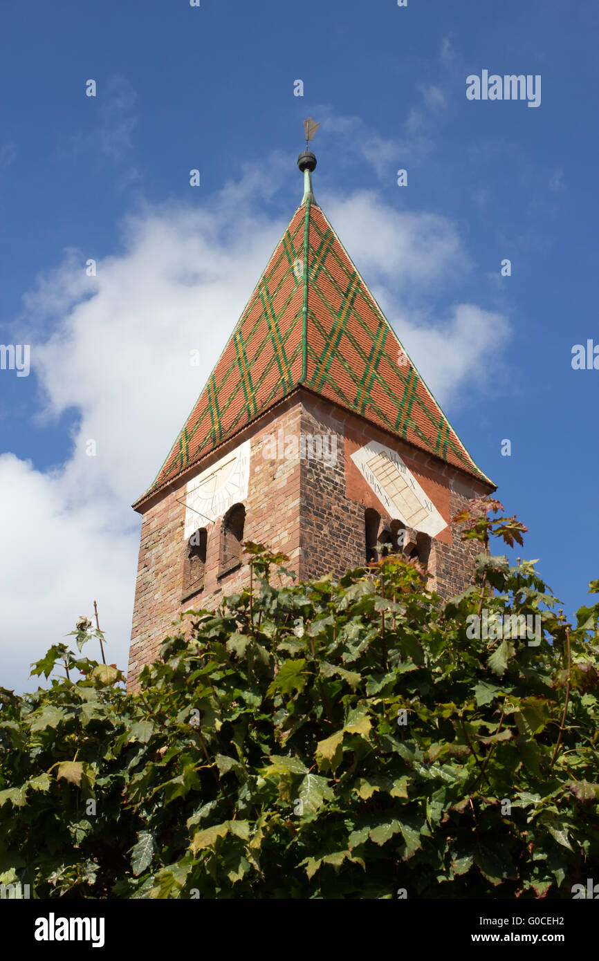 Romanesque facades hi-res stock photography and images - Alamy