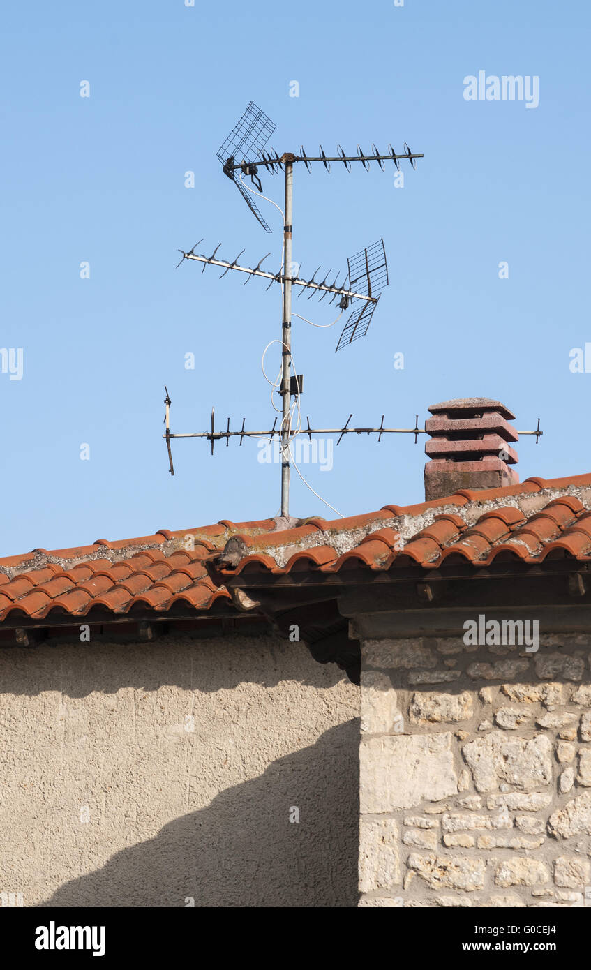 Anten signal hi-res stock photography and images - Alamy
