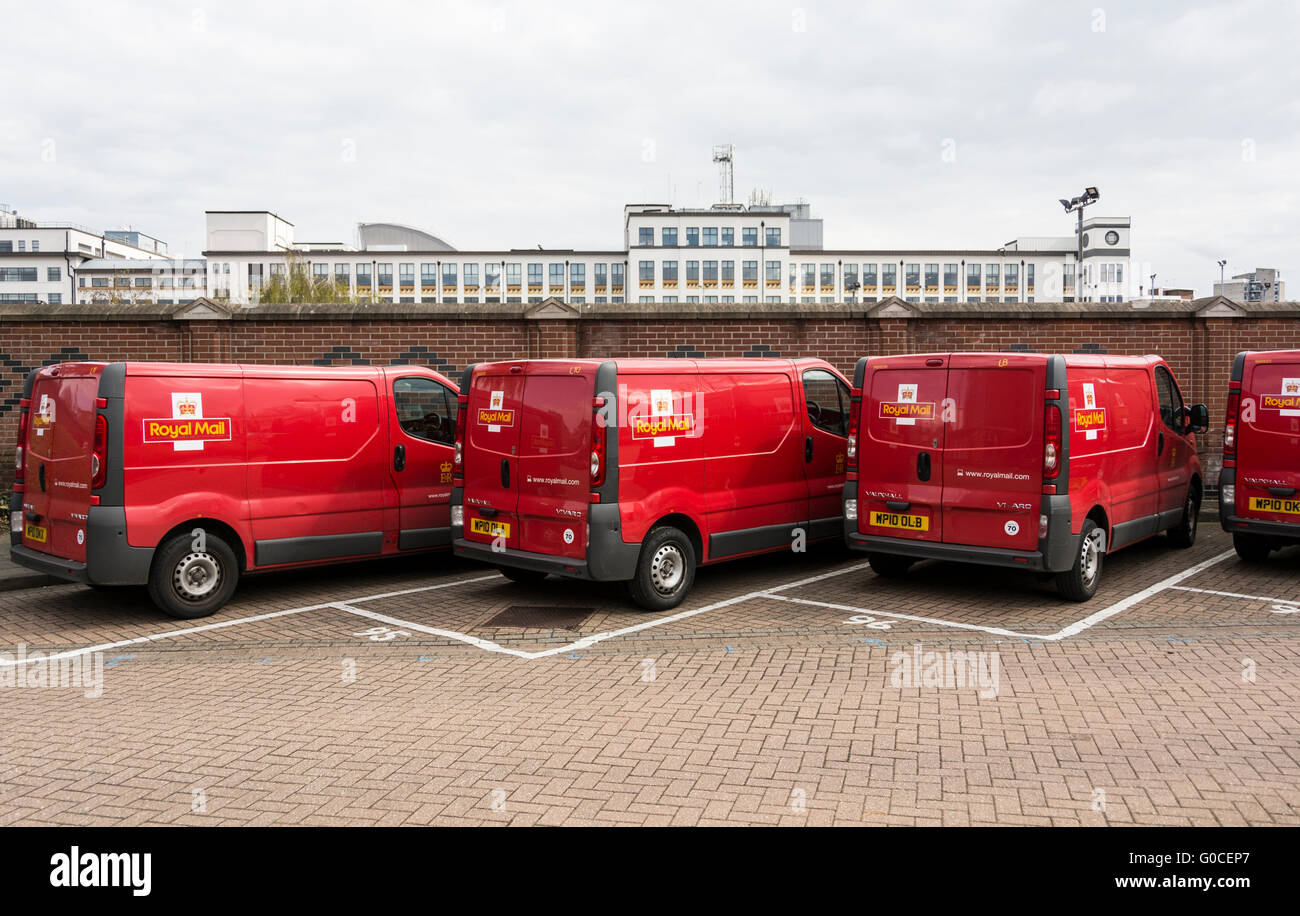 Exterior views of Mount Pleasant sorting office, the London Central ...